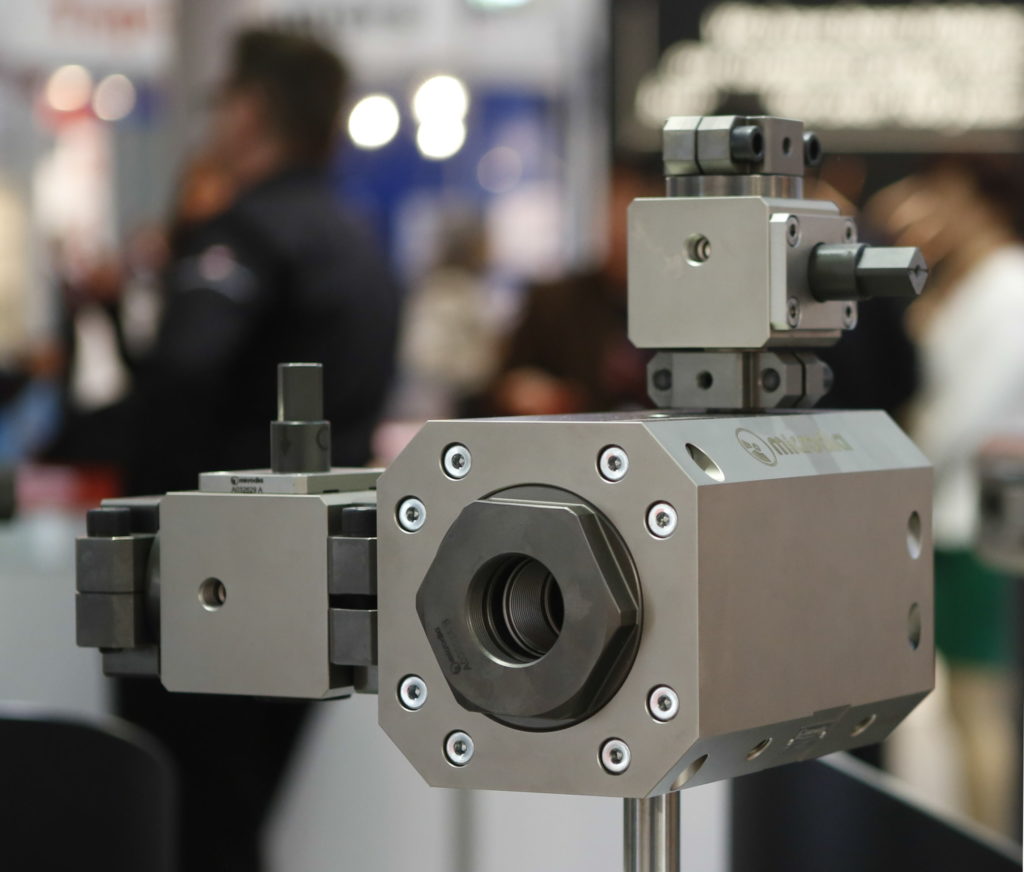 The Wire | Extrusion Crosshead & Tooling Designer